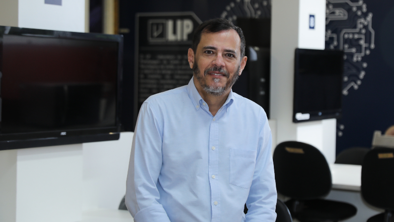 Já (ou)viu a história dos 50 anos da Unifor? - Unifor 50 anos